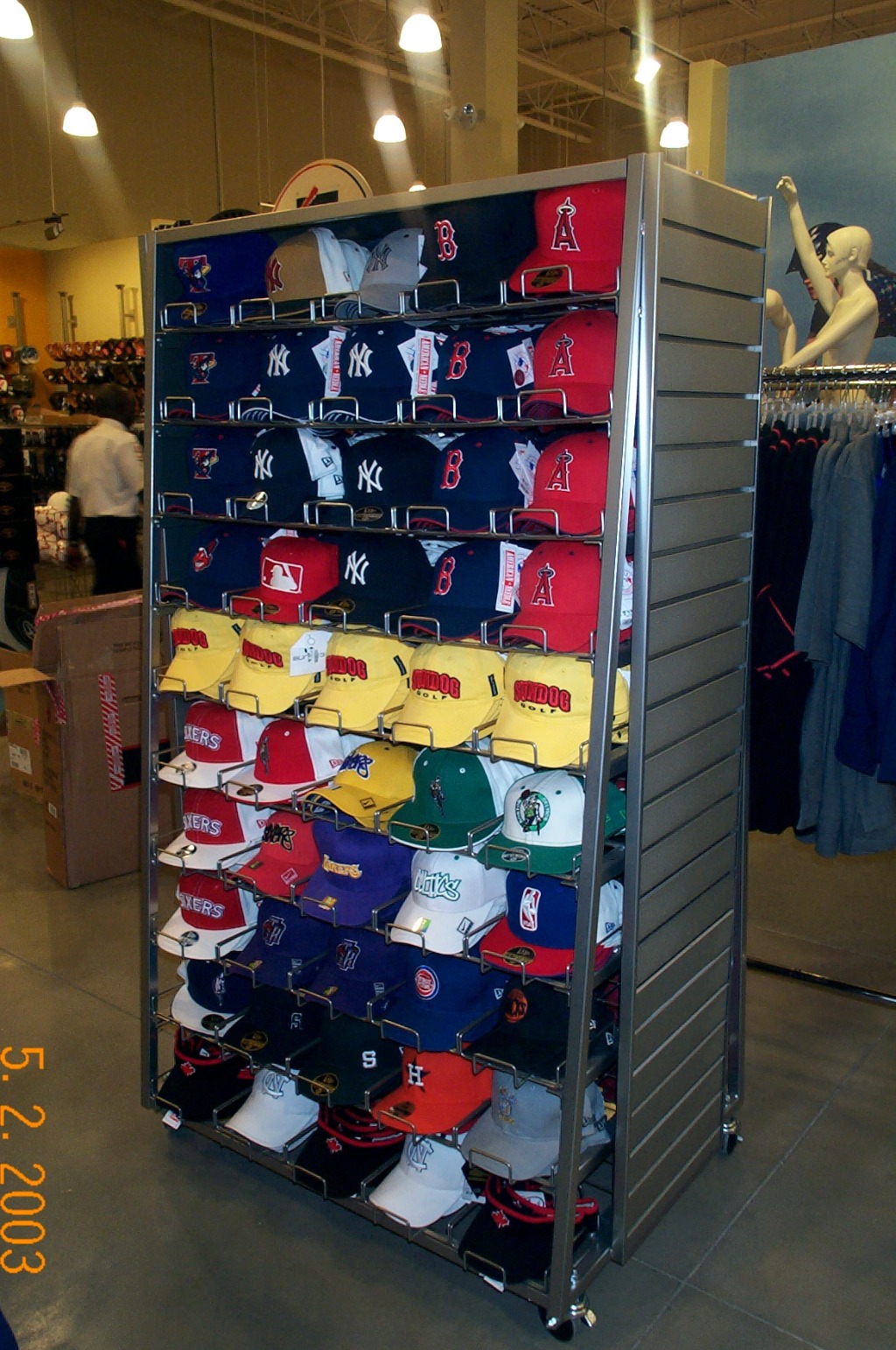 Apparel Displays | Wilson Display