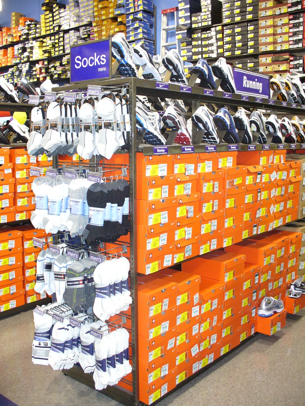 Footwear Displays | Wilson Display